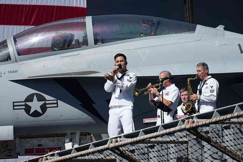 Trump celebrates Navy’s 250th anniversary in midst of shutdown | Fulton Sun