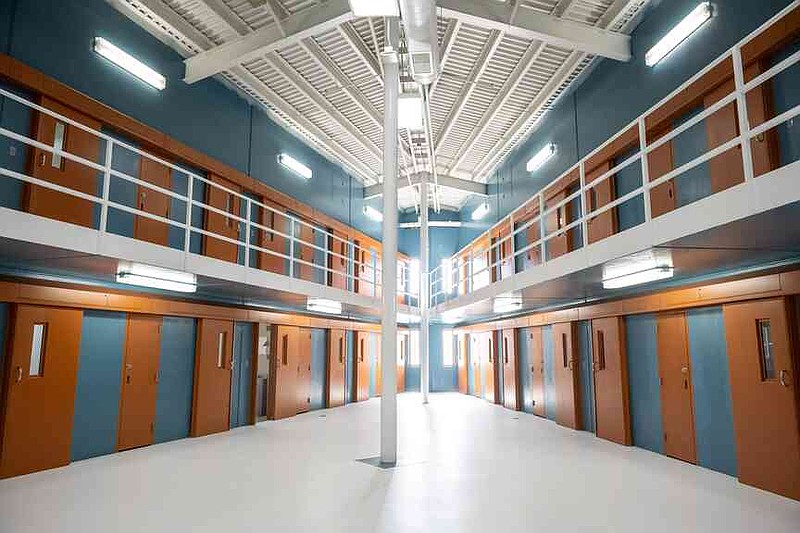 Jefferson City Correctional Center housing unit lessens institutional ...