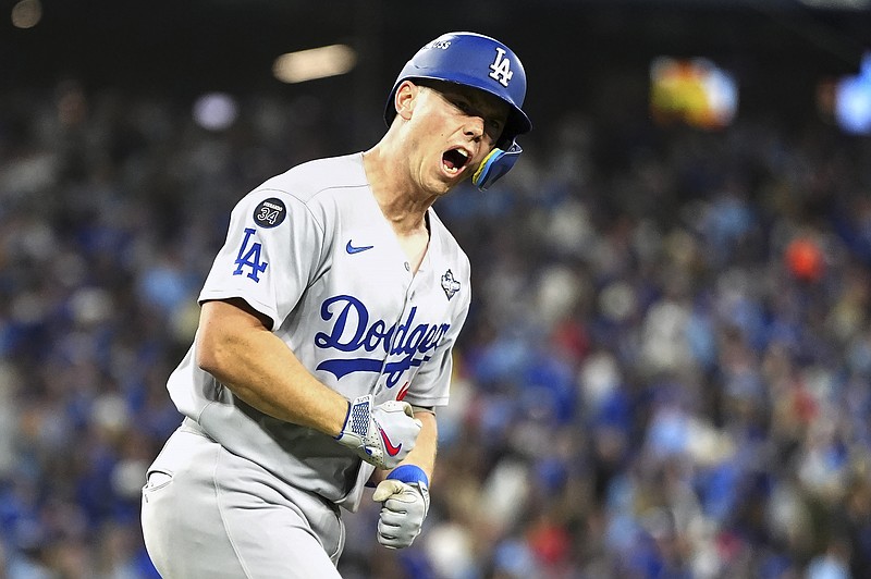 Yamamoto throws first World Series complete game since 2015 as Dodgers ...