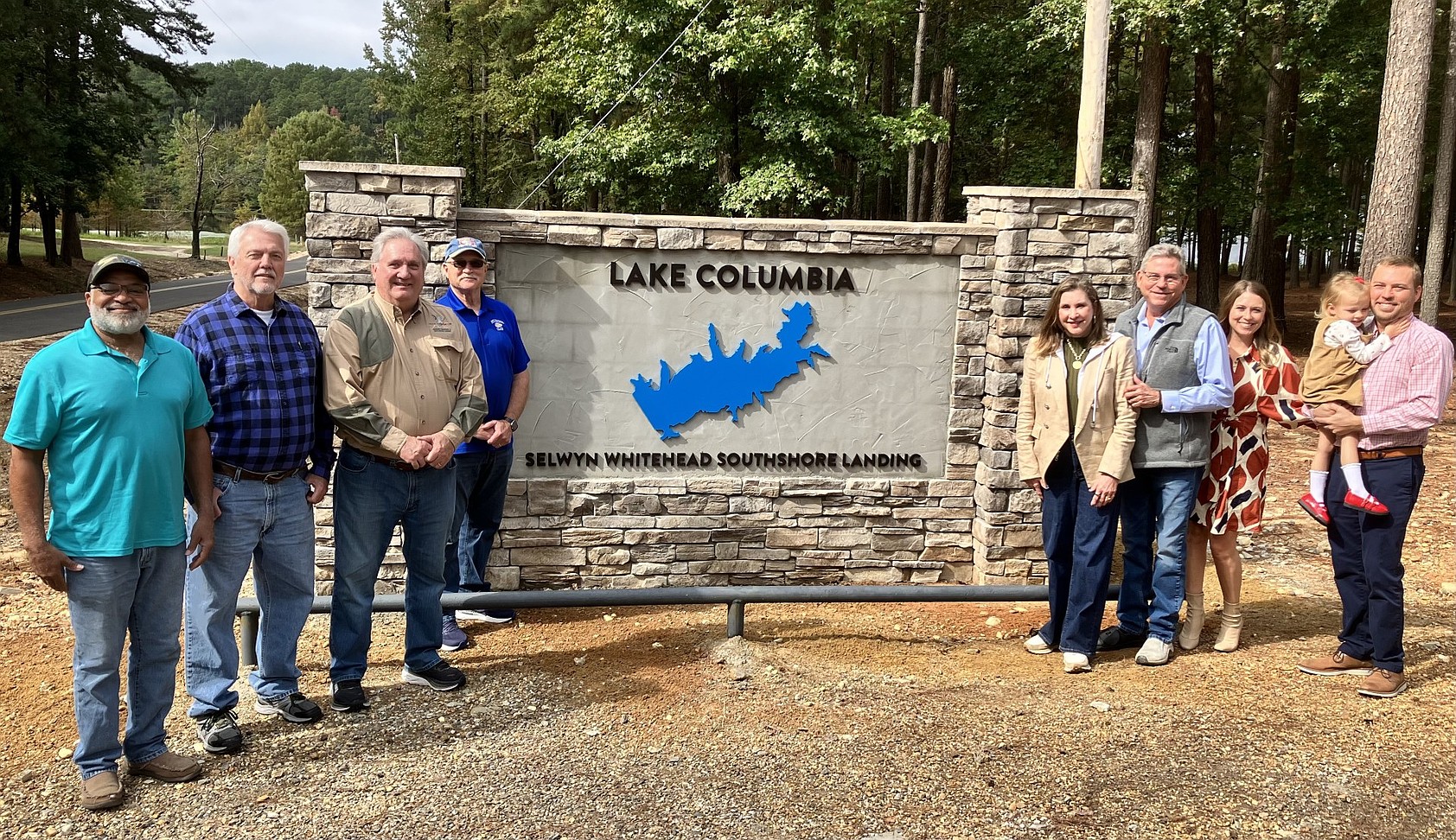Lake Columbia-Selwyn Whitehead Landing receives new sign | Magnolia ...