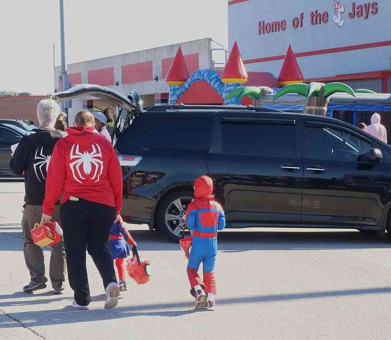 Early childhood organizations host trunk-or-treat | Jefferson City News ...