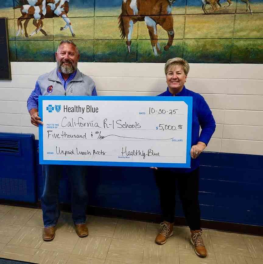 School district accepts $5,000 donation for unpaid school lunch ...