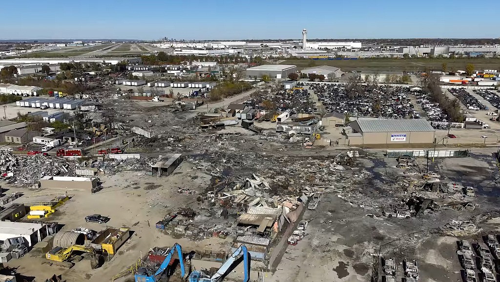 UPS, FedEx grounding MD-11 planes following deadly Kentucky crash | El ...