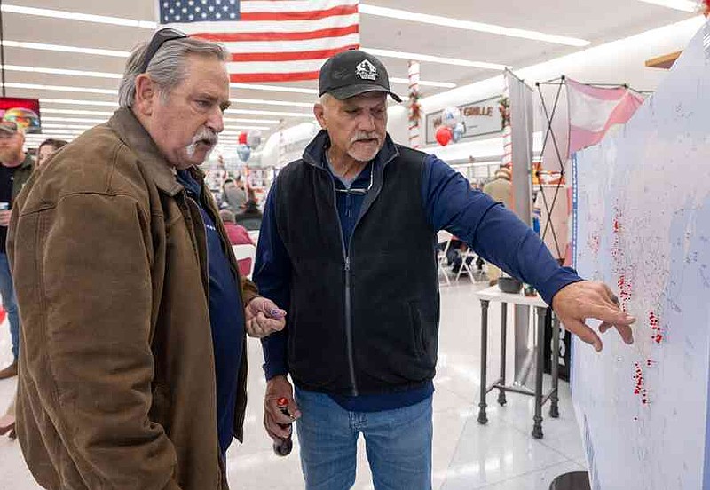 Veterans flock to Hy-Vee for Veterans Day breakfast | Jefferson City News Tribune
