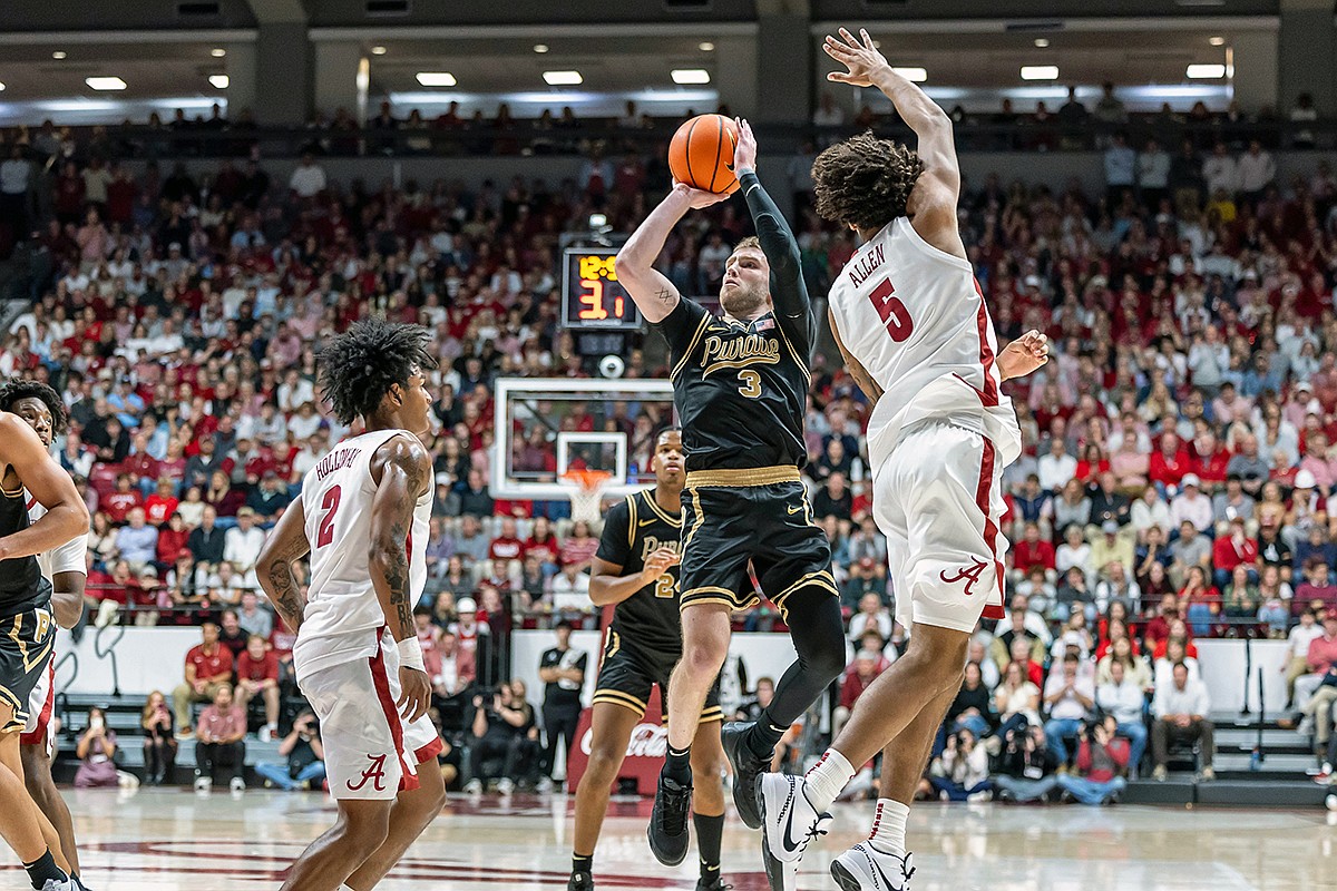 Alabama men fall to Purdue in season’s first top-10 matchup ...
