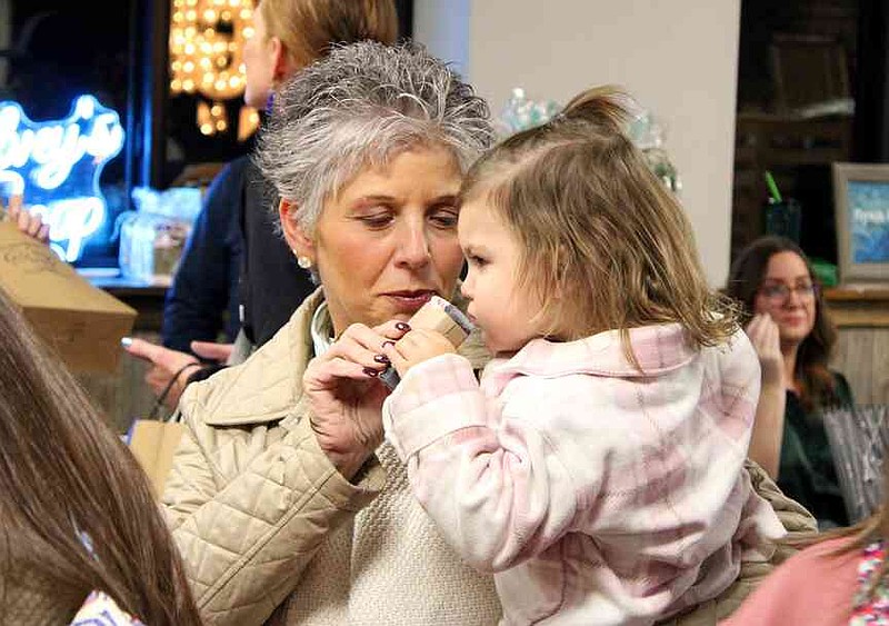 Holiday Mart allows for local holiday shopping | Jefferson City News ...