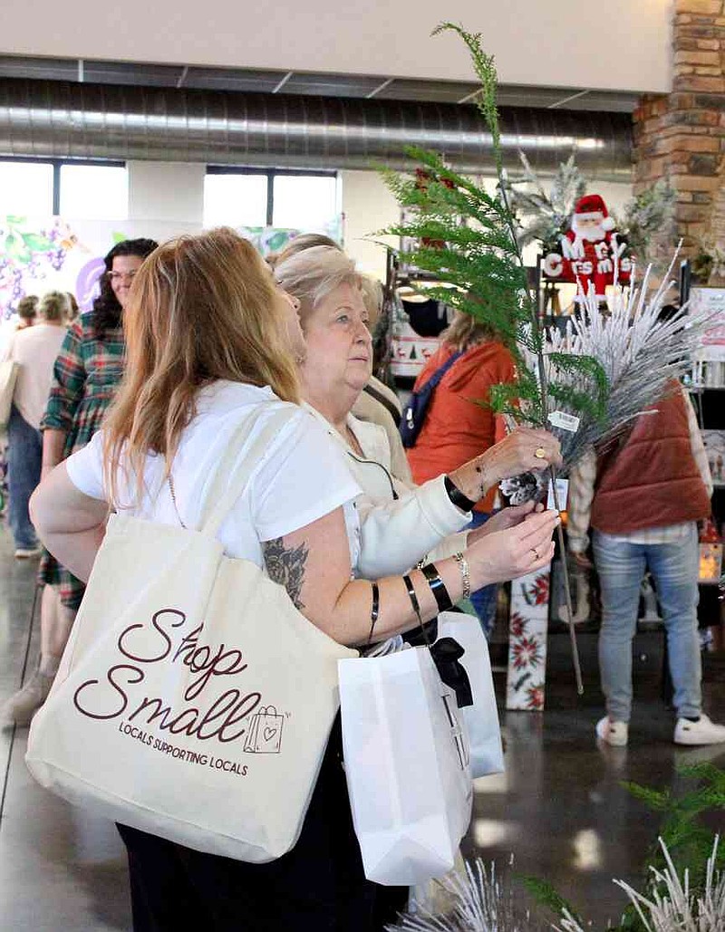 Holiday Mart allows for local holiday shopping | Jefferson City News ...