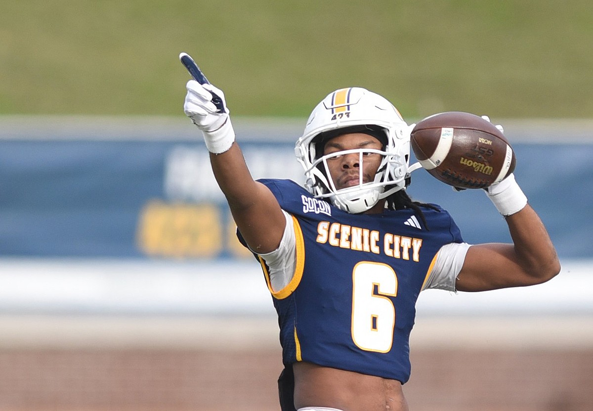 Football Mocs turn attention to retention, development after long year ...
