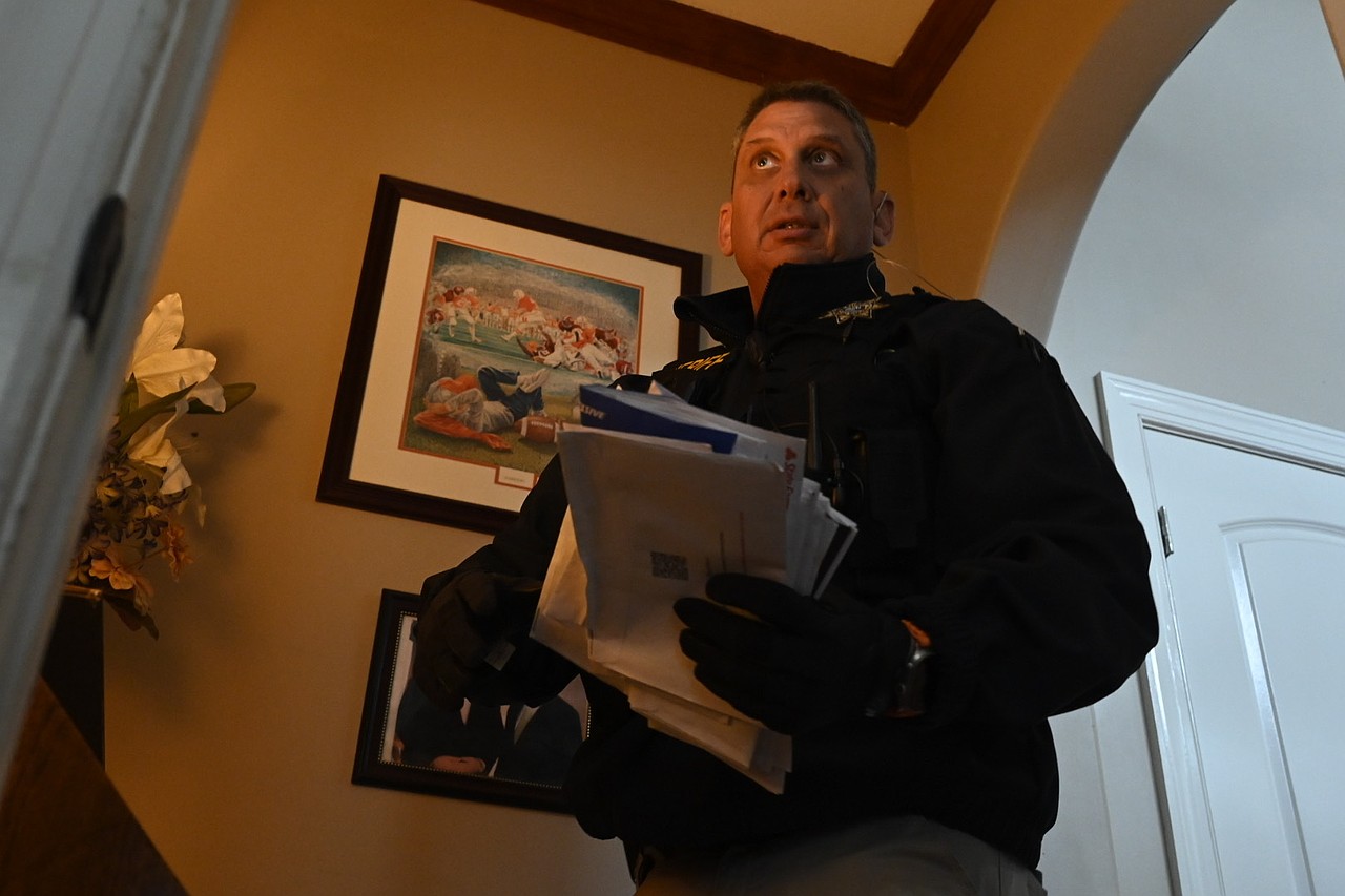 Online review, dispute led to harassment charges for two wrecker ...