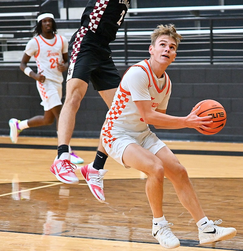 Prep Basketball: Three Texarkana teams compete at PG tourney ...