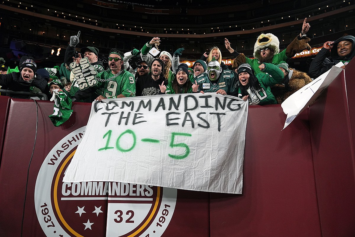 Reigning Super Bowl champ Philadelphia clinches NFC East repeat ...