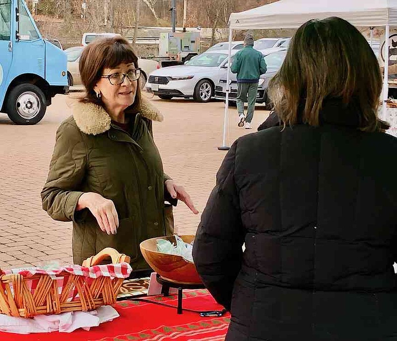 Lincoln University Farmers Market attendees revel in sense of community ...