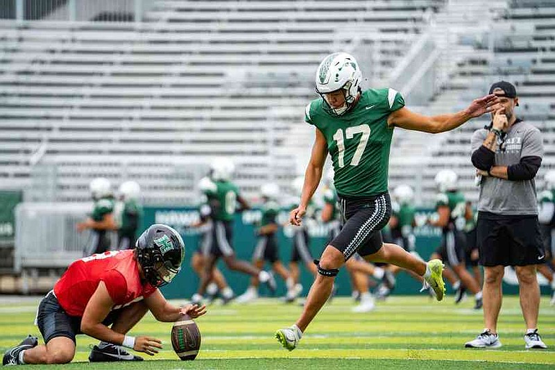 Hawaii’s kicker dubbed the ‘Tokyo Toe’ used grit to become an AP All ...