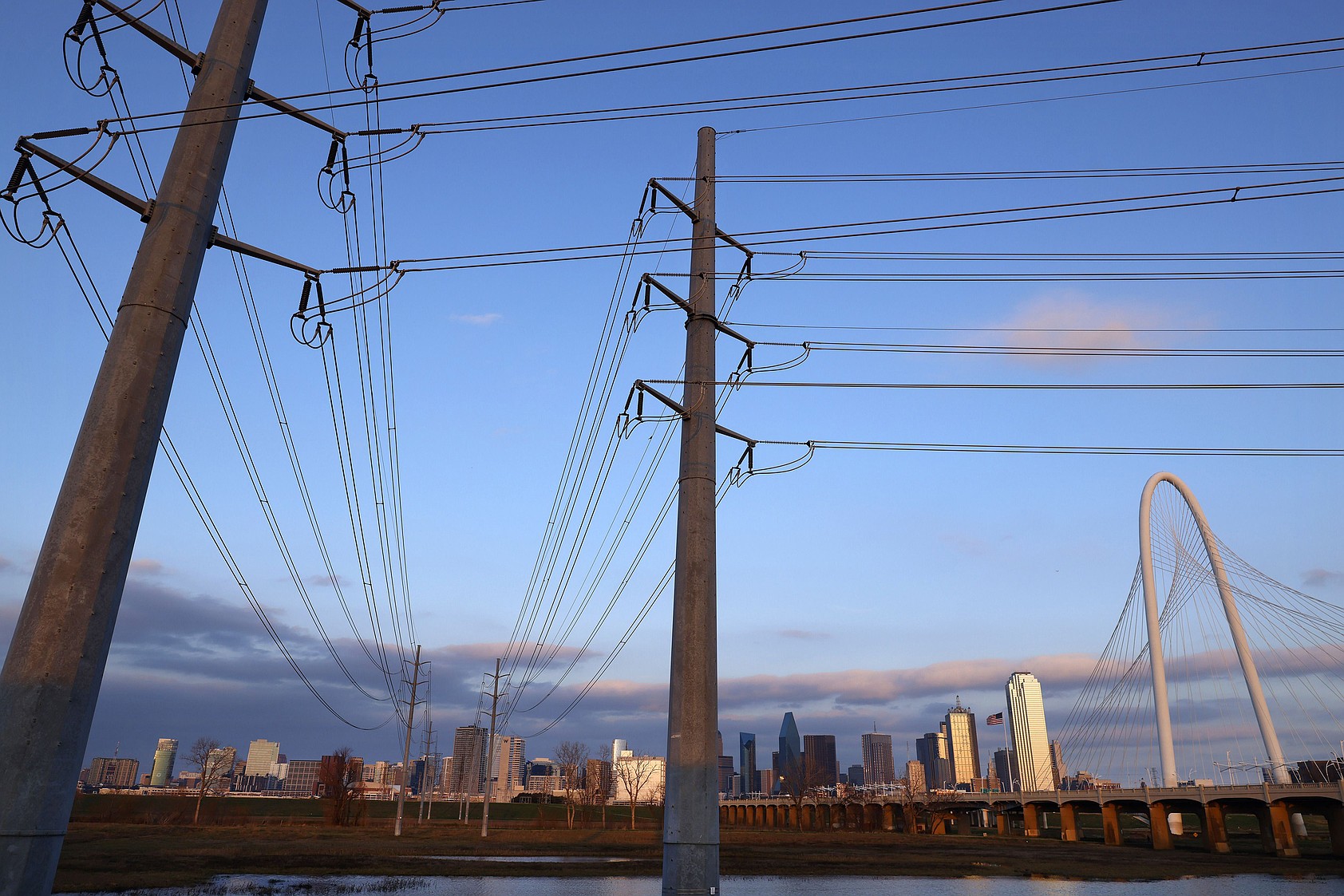 Texas grid operator sees calmer winter, low blackout risk this season ...