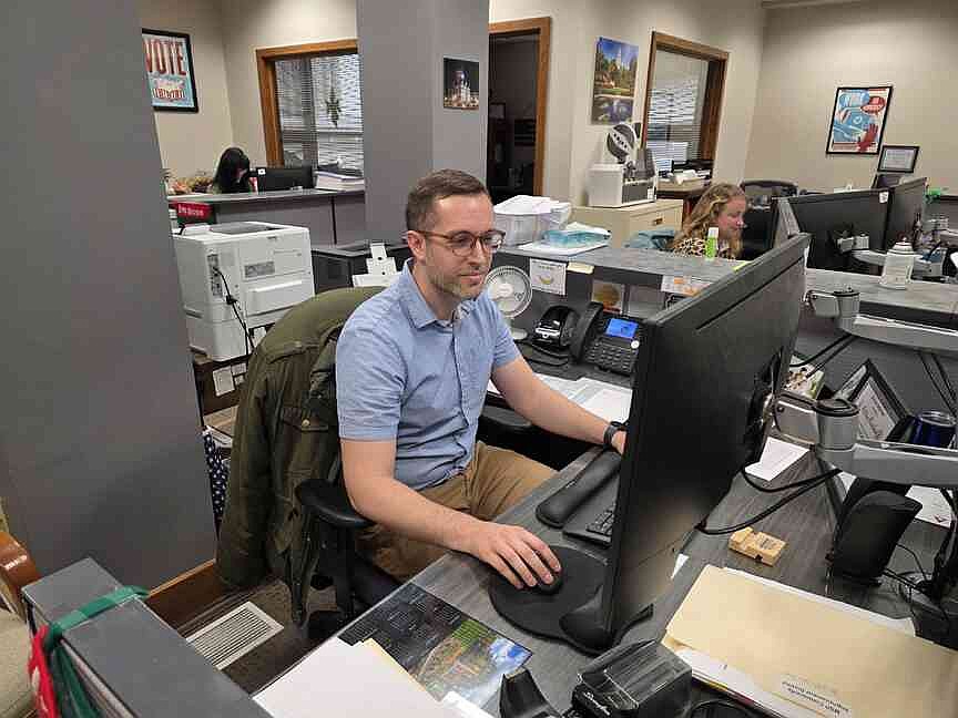 Cole County begins verifying congressional map referendum signatures ...