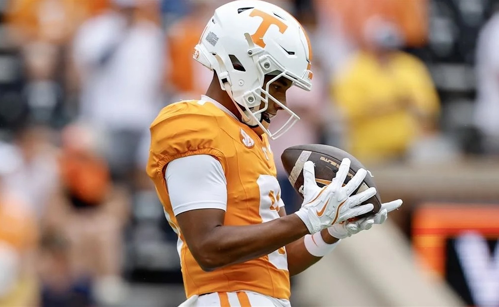 Former Baylor School standout latest to enter portal for Vols ...