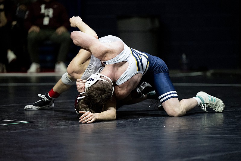 UTC wrestles to top-10 finish at Southern Scuffle with four medalists ...