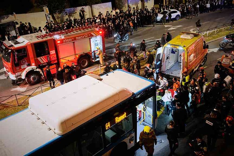 Netanyahu tries to calm tensions after Israeli bus runs over, kills ...