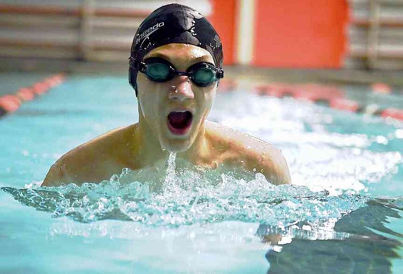 Tigersharks swim toward district with hopes of boys team title, strong ...