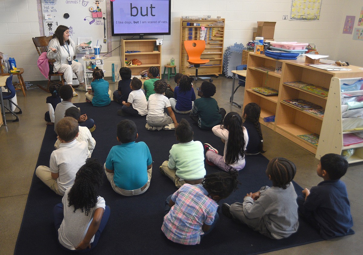 Turnover, teaching methods draw scrutiny at Montessori charter school ...