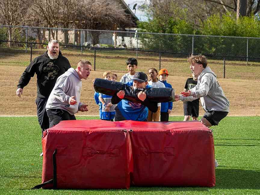 Wacha family hosts annual sports camp | Texarkana Gazette