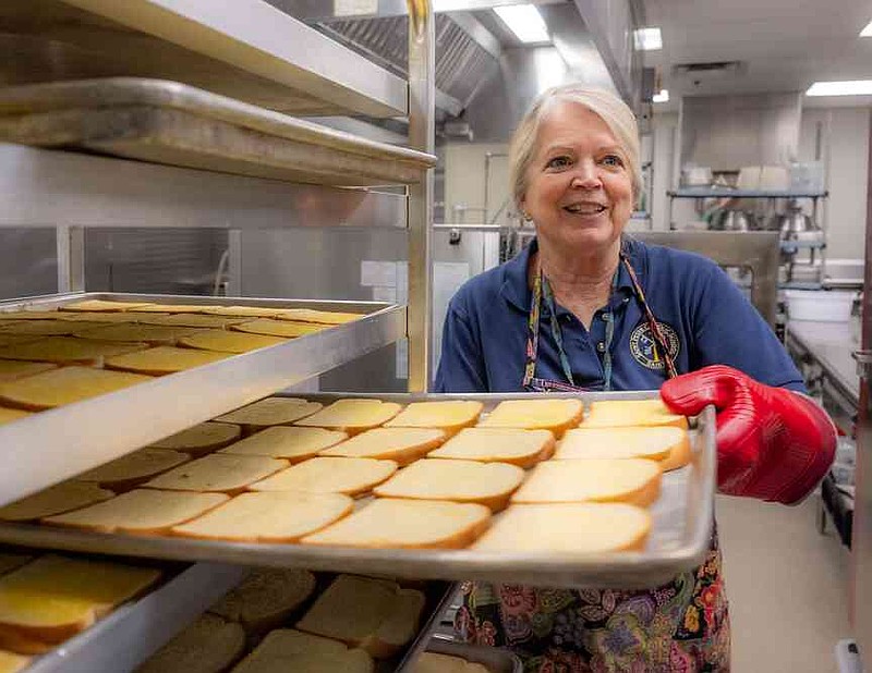 Schrimpf brings nutrition, education and smiles to St. Peter cafeteria ...
