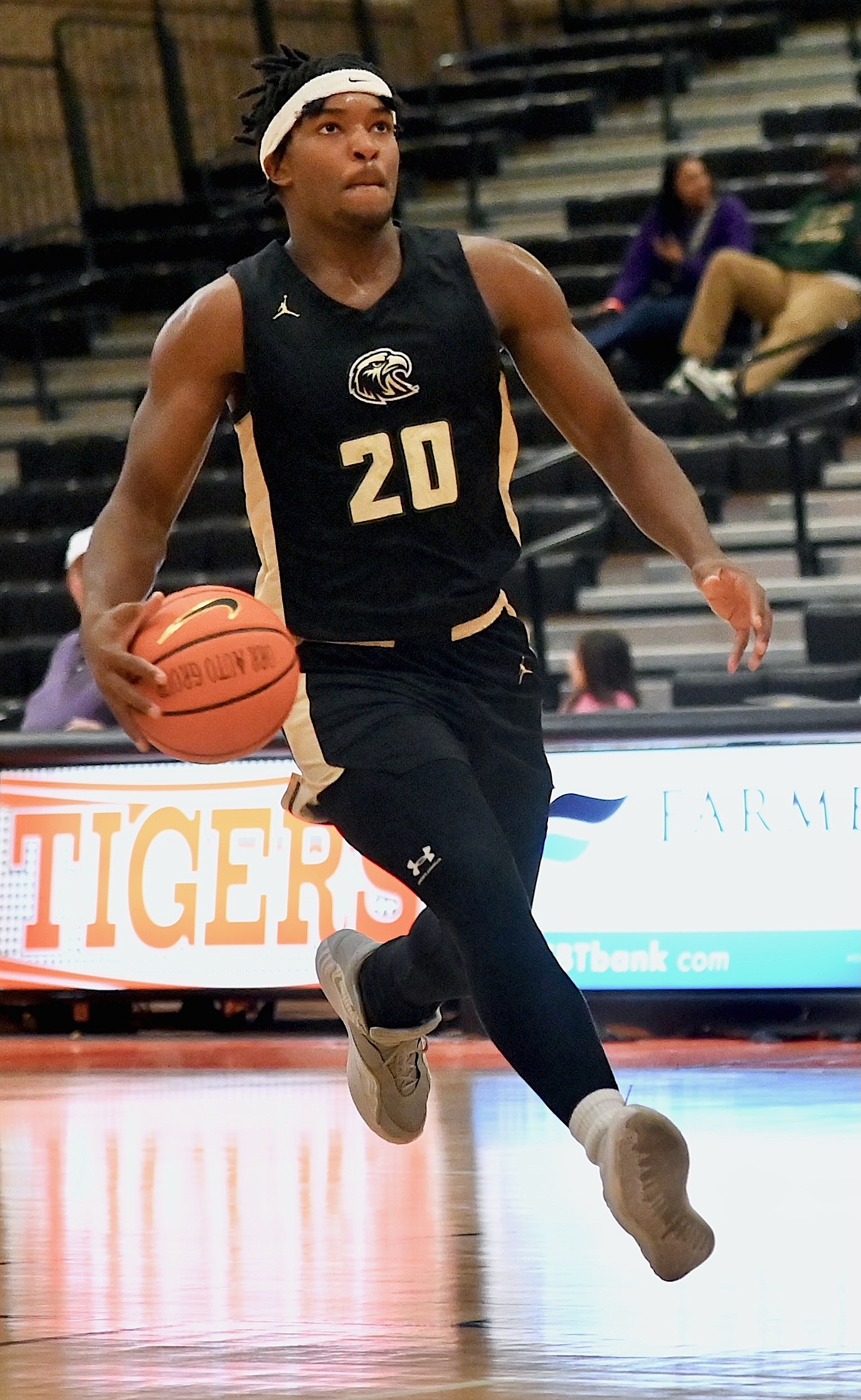 Prep Basketball: Pleasant Grove fights off Pittsburg in district play ...