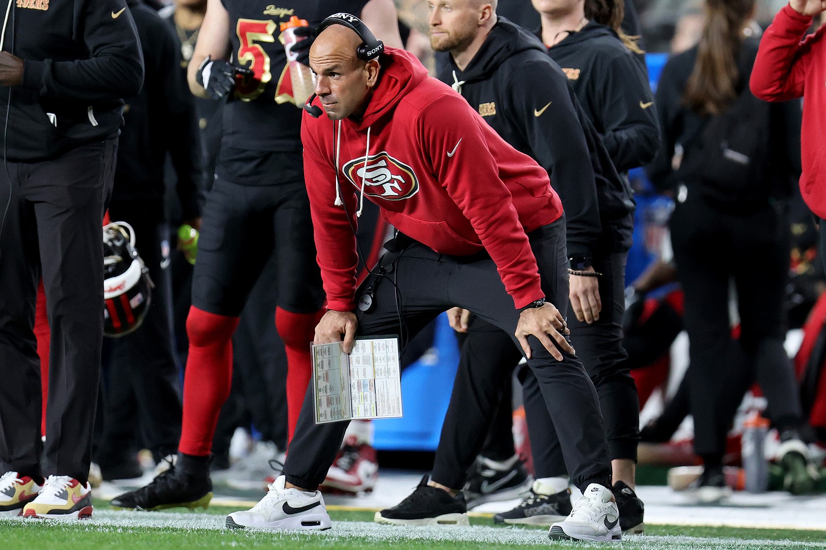 Titans sign new head coach Robert Saleh to five-year contract ...