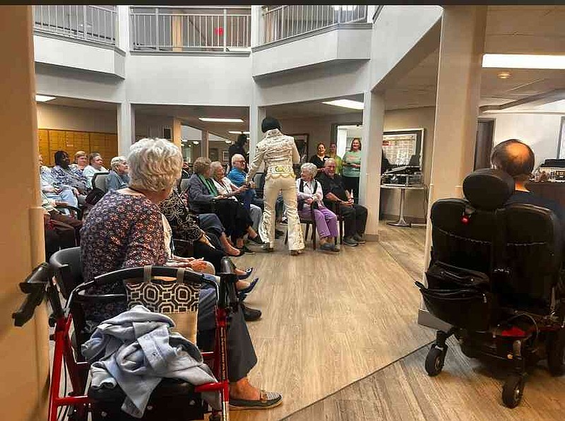 “Elvis” gets fans all shook up during concert at Texarkana independent ...