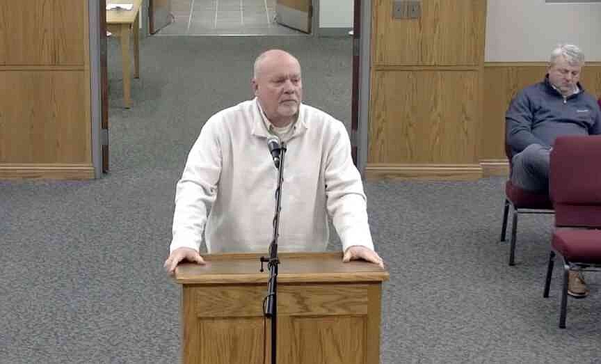 Fulton city council advances bill on juvenile curfew, parent ...