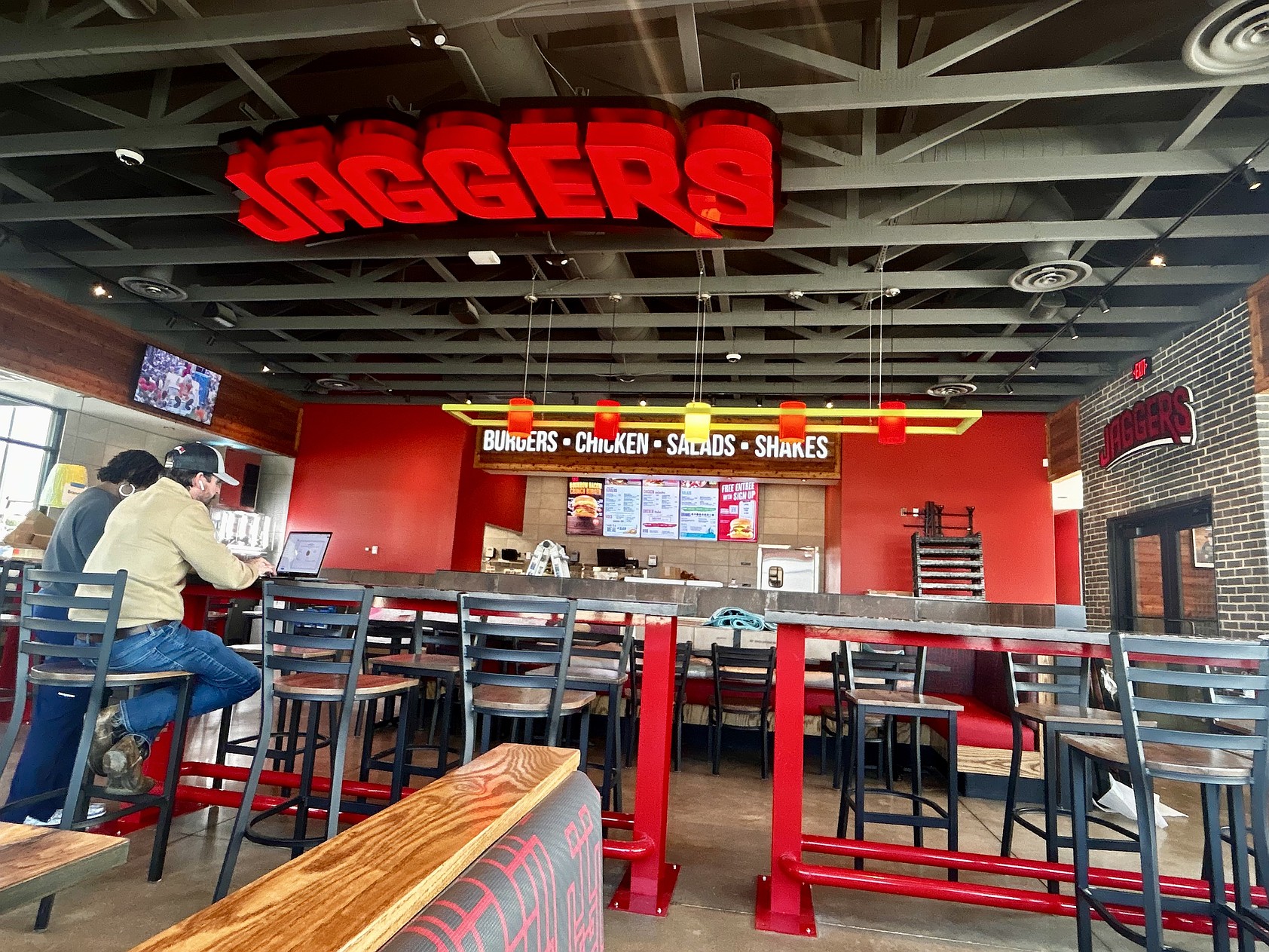 Jaggers to open in mid-February | Texarkana Gazette