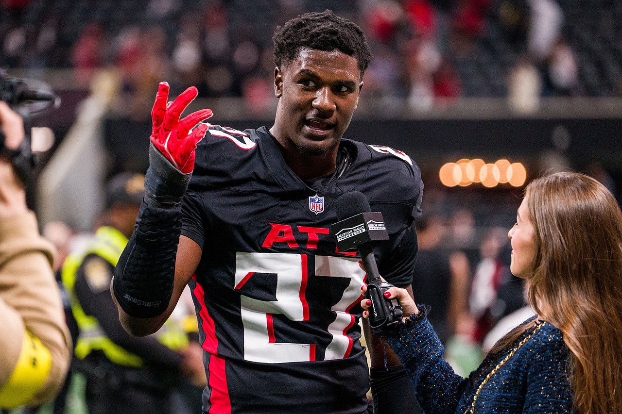 Falcons edge rusher James Pearce Jr. charged with multiple felonies ...