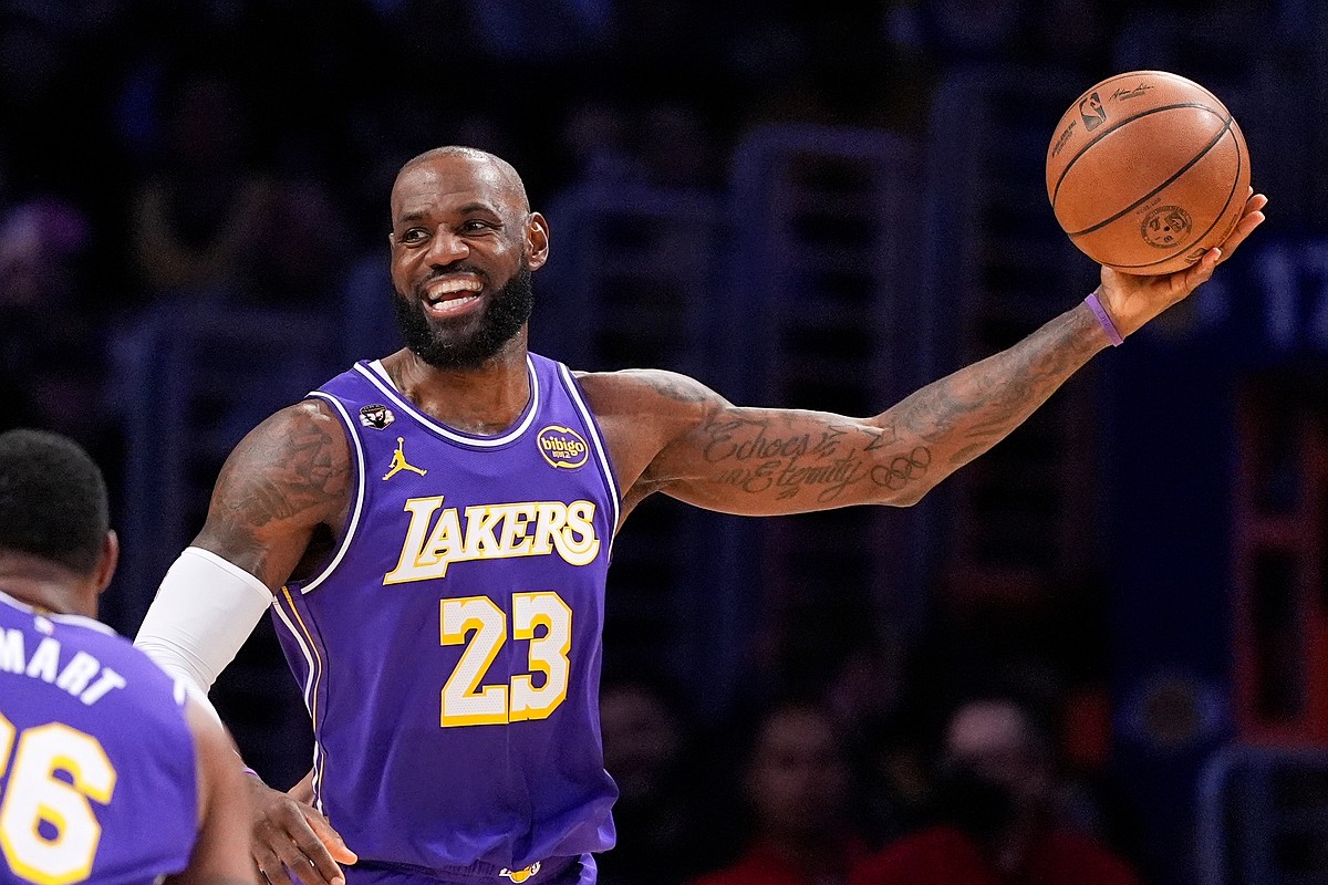 LeBron James becomes the oldest player to have a triple-double in NBA ...