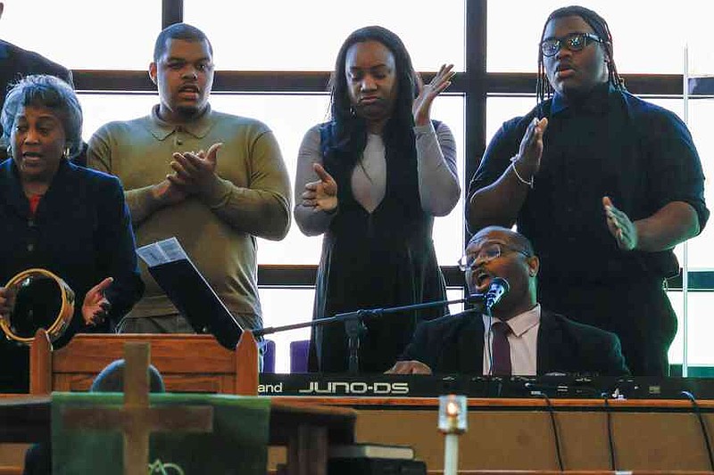 Family, friends celebrate Rev. Saunders at Quinn Chapel | Jefferson ...