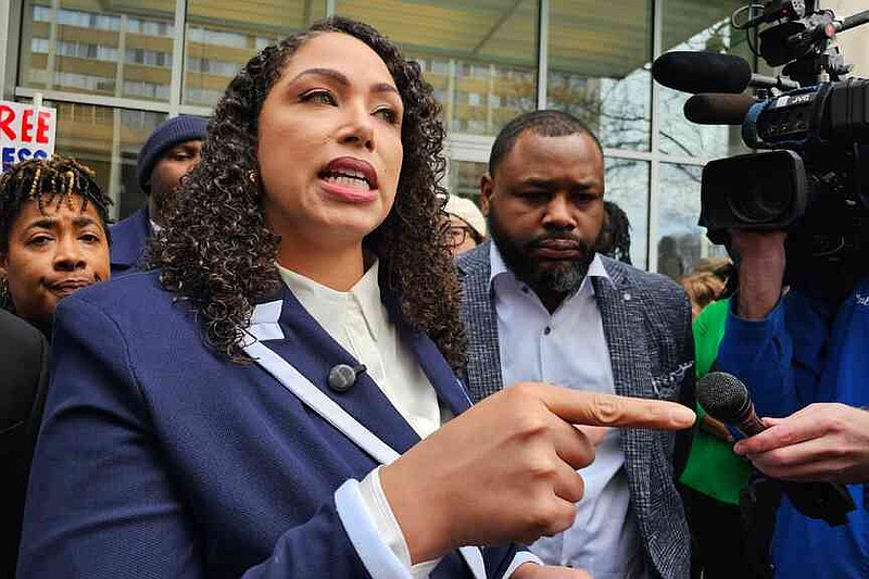 Minnesota’s Legislature braces for a federal immigration fight as the ...