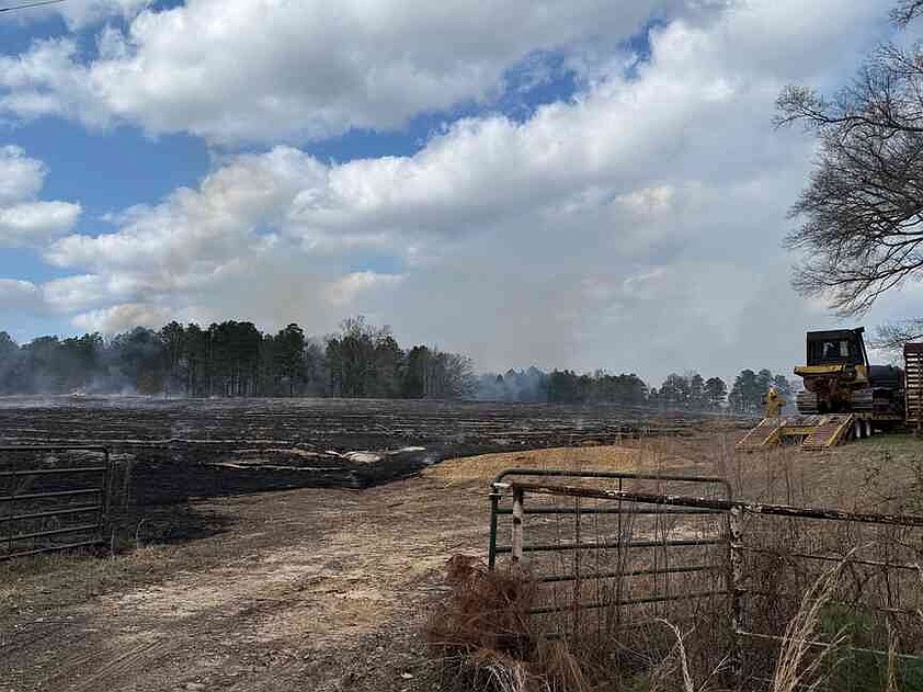 Pasture fire on Morningstar Road brings out Forestry Department | El ...