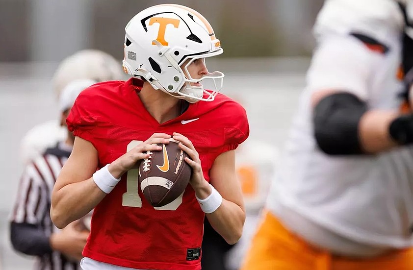 Vols to open spring with rare first-team quarterback from Tennessee ...