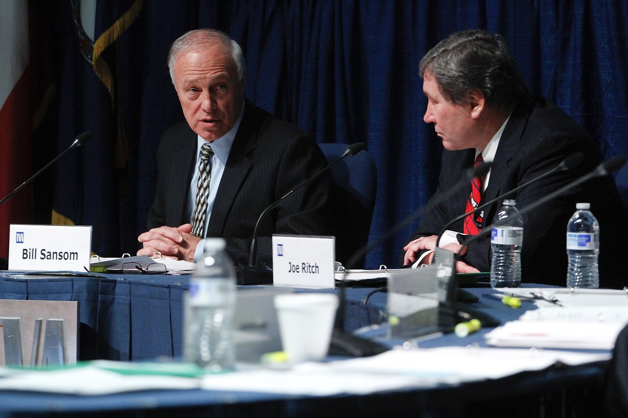 'The pay went crazy': What five former board members think of TVA ...