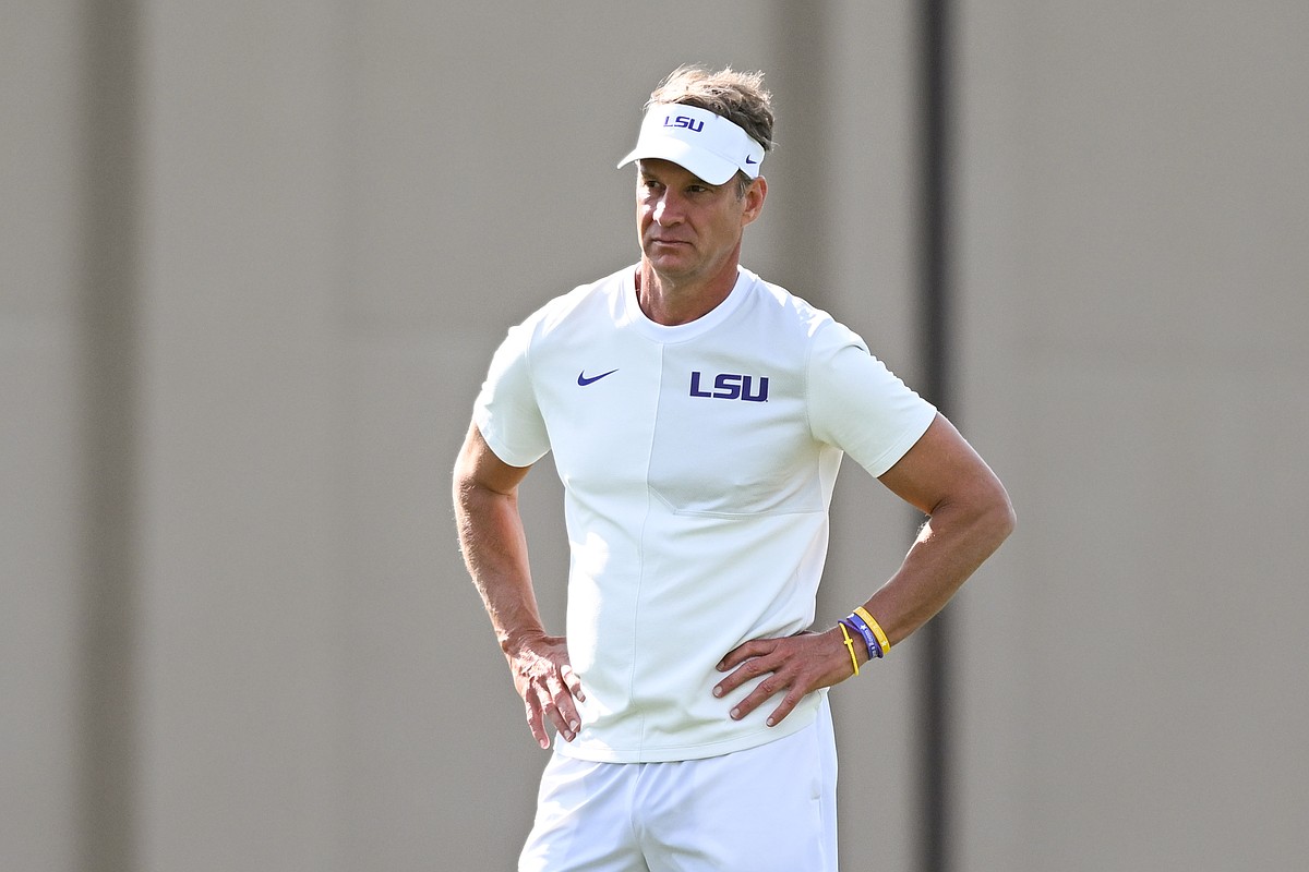 Lane Kiffin addresses high expectations as LSU opens spring practice ...