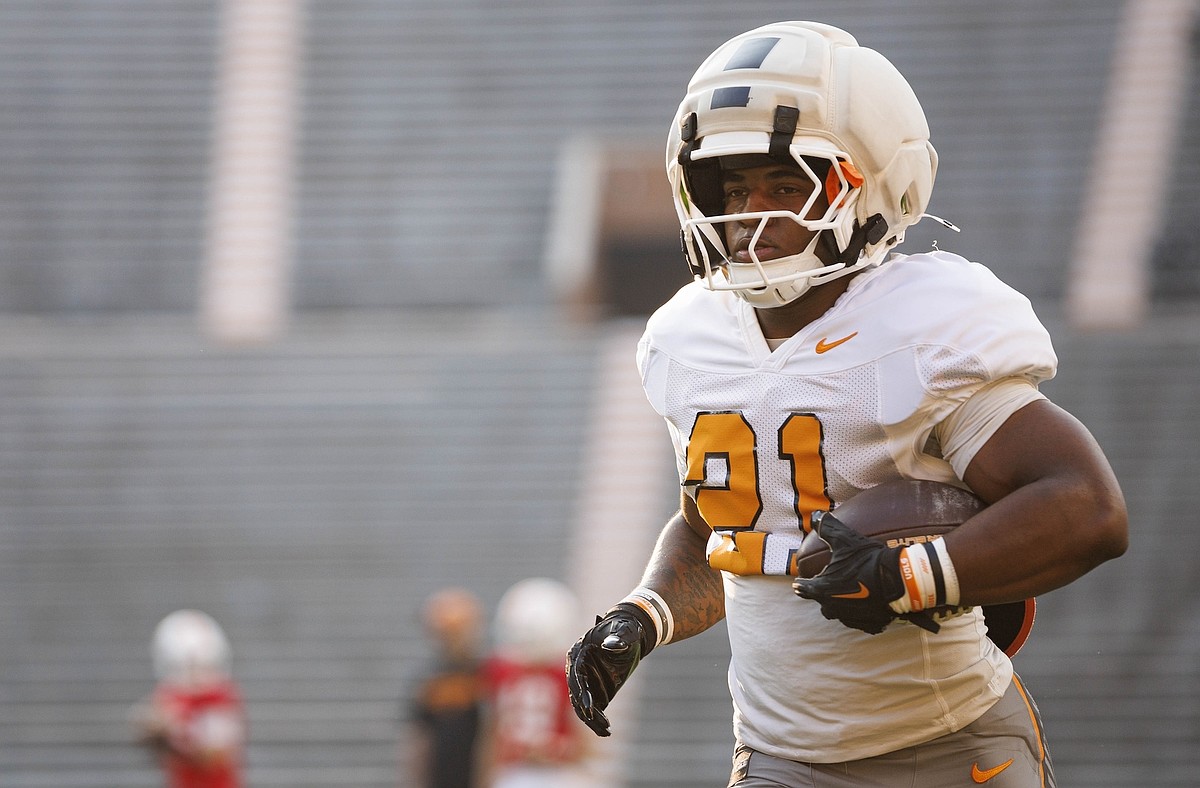Tulane transfer in mix for backup running back with the Vols ...