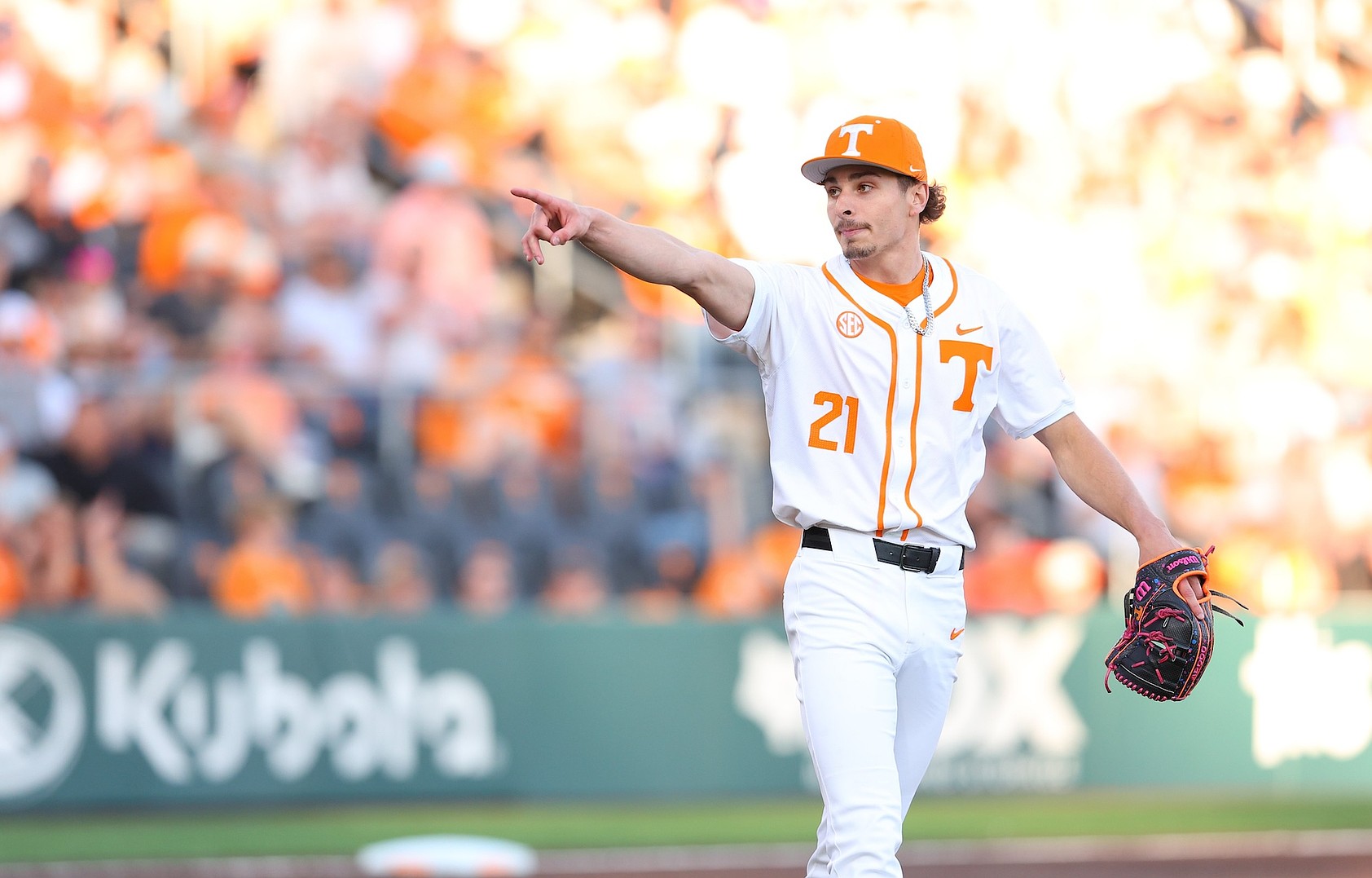 Vols pitchers rack up 19 strikeouts in topping of Texas | Chattanooga ...
