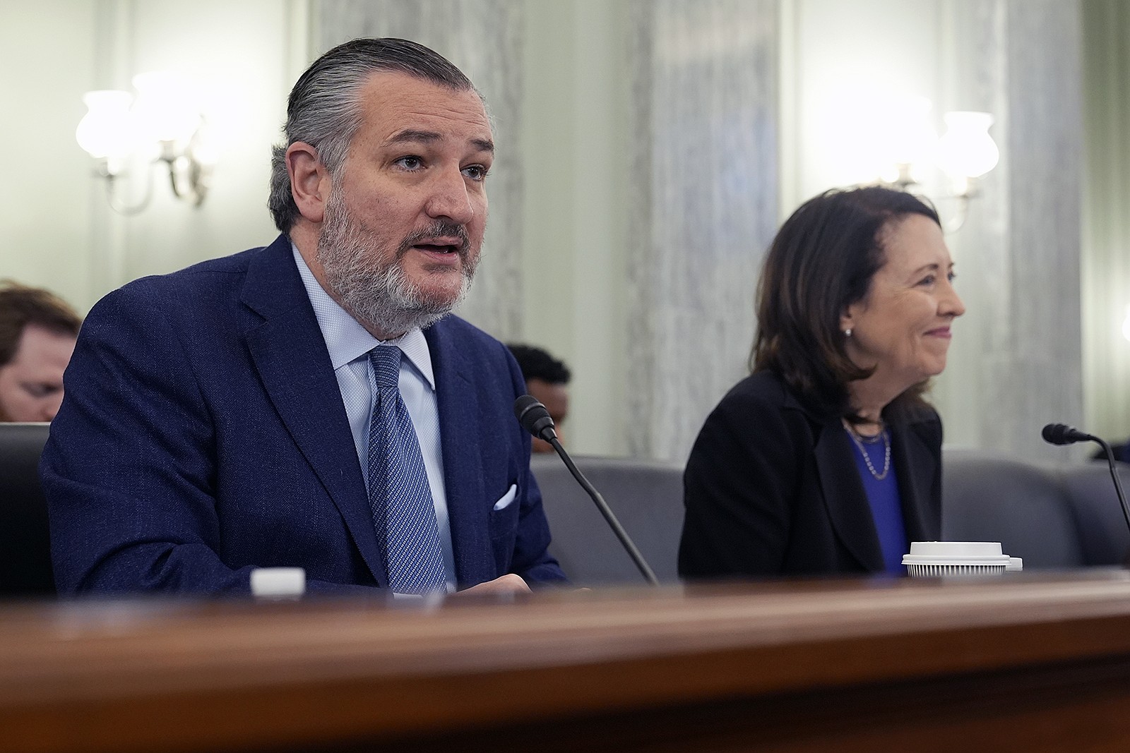 Senators hope bipartisan bill breaks college sports legislation logjam ...