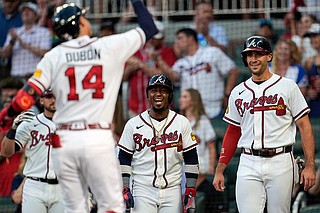 Braves beat Blue Jays again, clinch 17th series victory of year ...