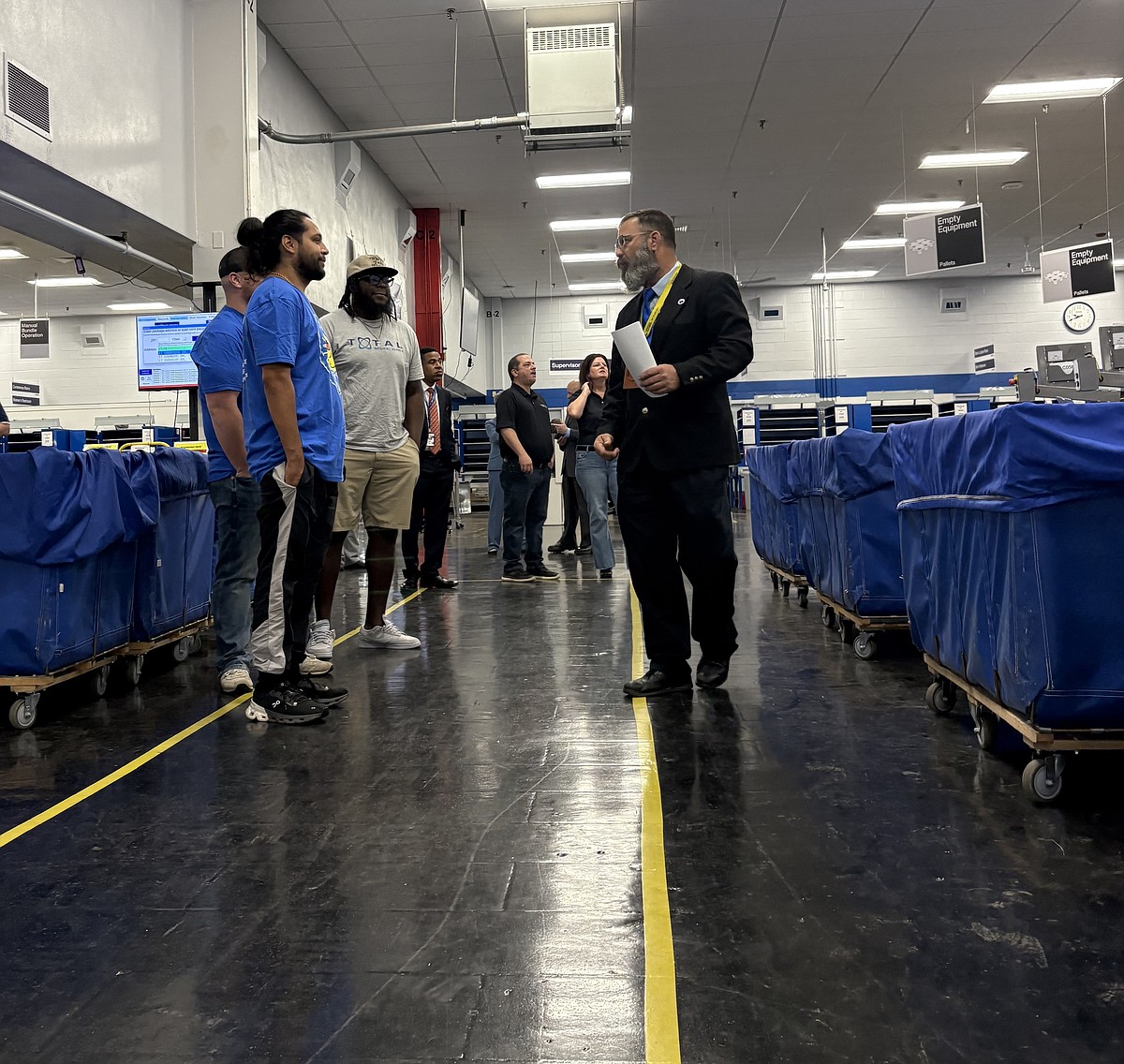 USPS gives look inside upgraded Texarkana sorting center | Texarkana ...