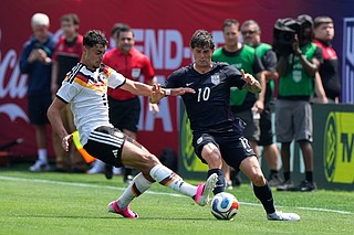 Christian Pulisic again carrying US hopes into a World Cup ...
