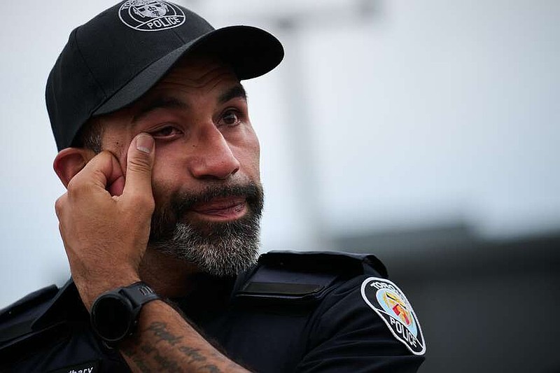 Police officer in Toronto killed in shooting linked to investigation of ...