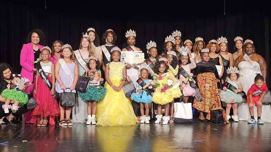 Juneteenth Pageant hosted by Texarkana coach awards three scholarships ...
