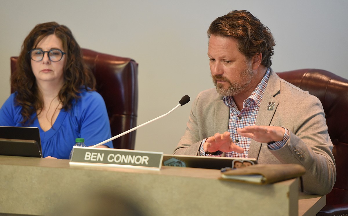 Hamilton County school board OKs policy ending take-home devices for ...
