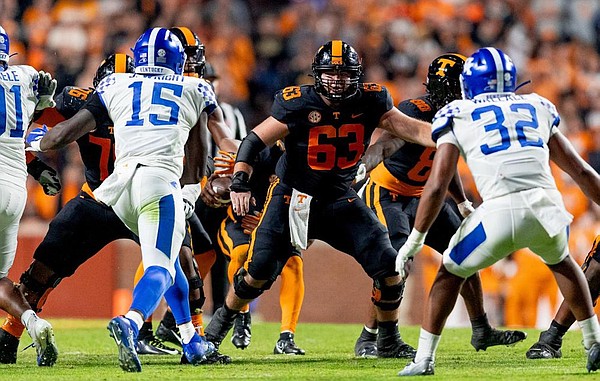 Vols humming offensively but want to keep Hooker upright | Chattanooga ...