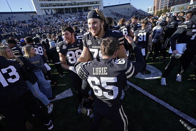 SEC issues fines to South Carolina, Vanderbilt after fans celebrate on ...